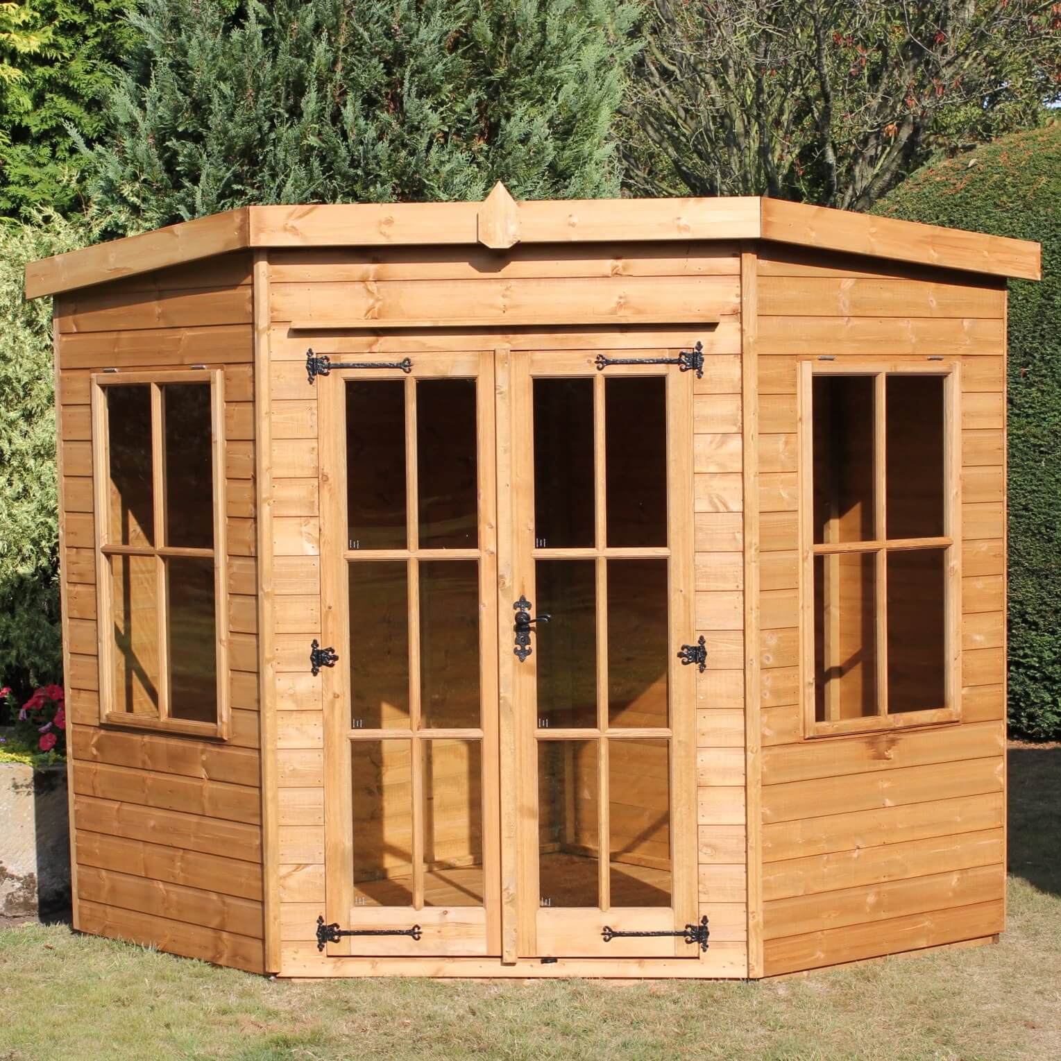 Summer House - The Coinstone Corner